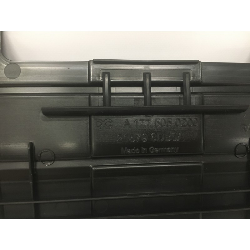 USZCZELKA KLAPY BAGAŻNIKA MERCEDES W246 11-