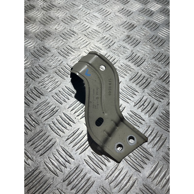 WSPORNIK BŁOTNIKA PRZÓD LEWY SEAT ATECA 16- 575821431B