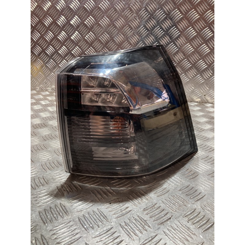 LAMPA PRAWY TYŁ W BŁOTNIK SUZUKI SX4 S-CROSS II 21-