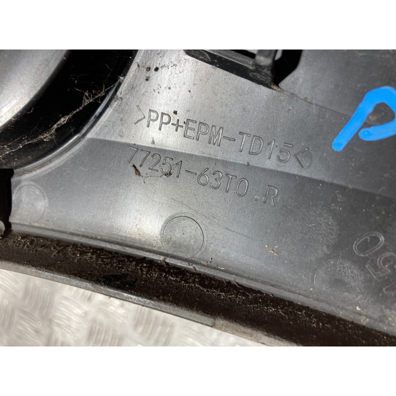 LISTWA BŁOTNIKA PRAWY TYŁ SUZUKI SX4 S-CROSS II 21-