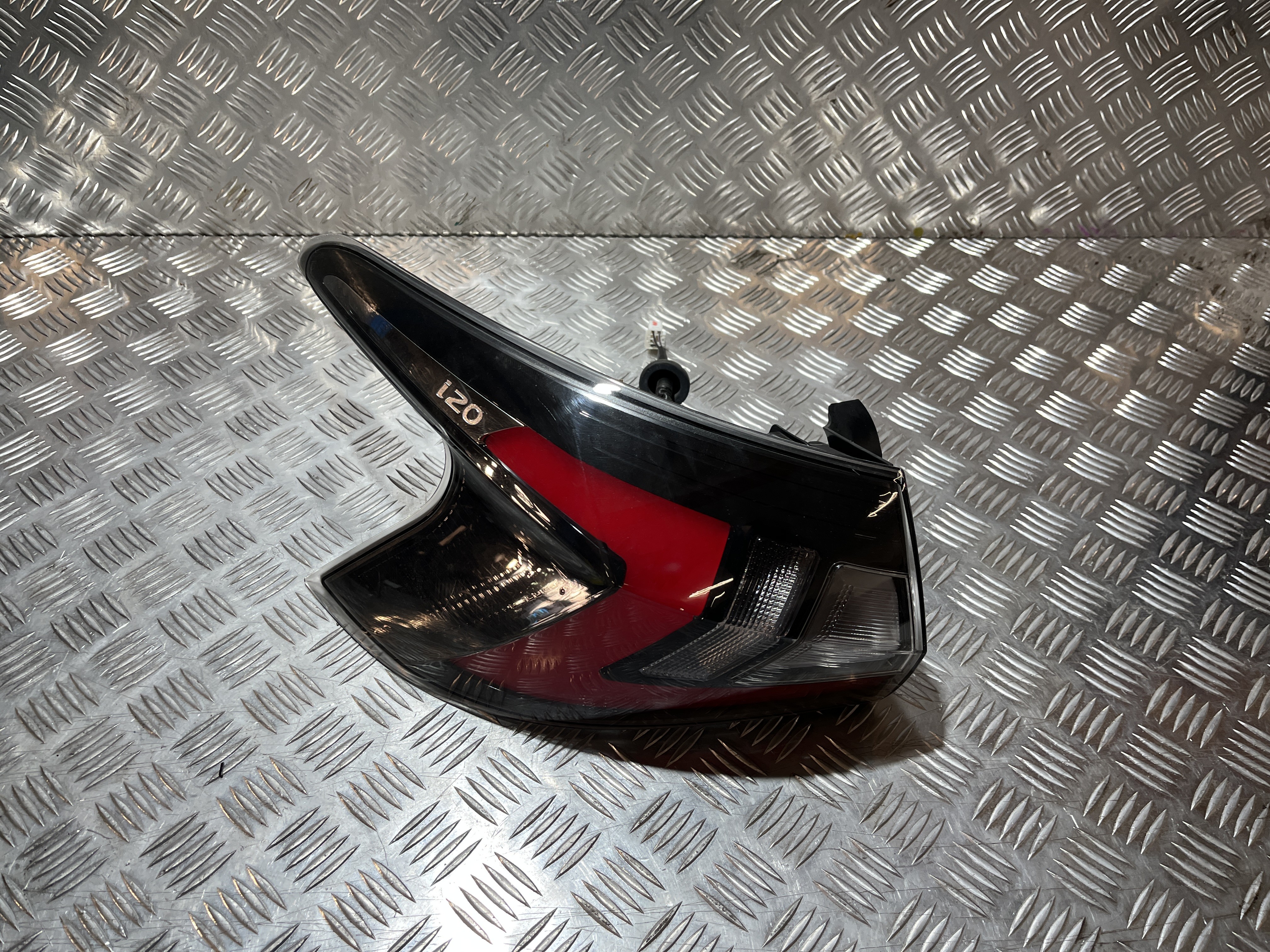 LAMPA TYŁ TYLNA LEWA HYUNDAI I20 III 20- N-LINE