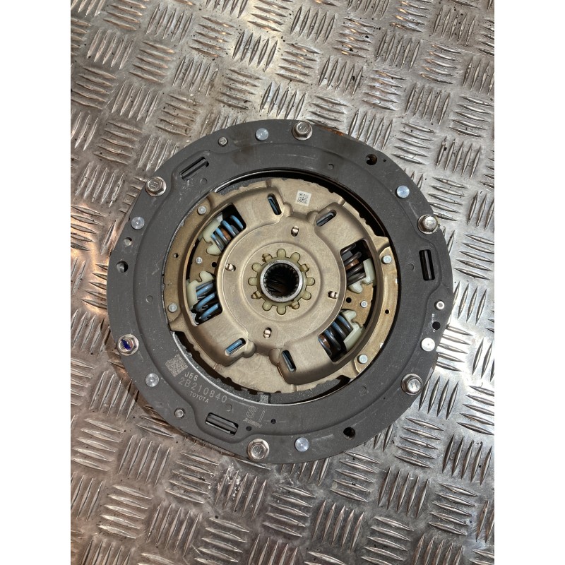 SPRZĘGŁO TOYOTA YARIS IV 20- 1.5 HYBRID