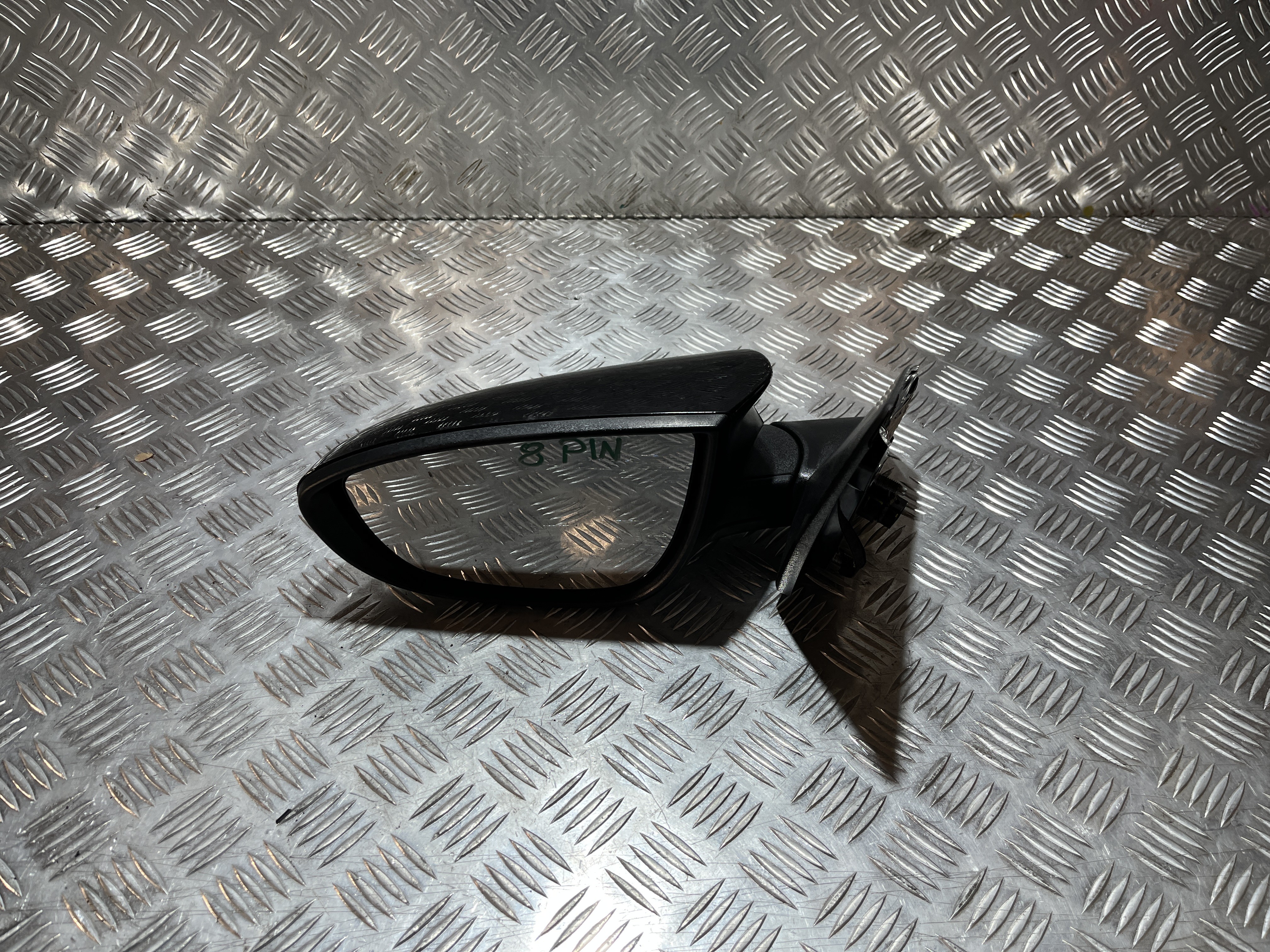 LUSTERKO ZEWNĘTRZNE LEWE HYUNDAI I20 III 20- HB 8 PIN UK