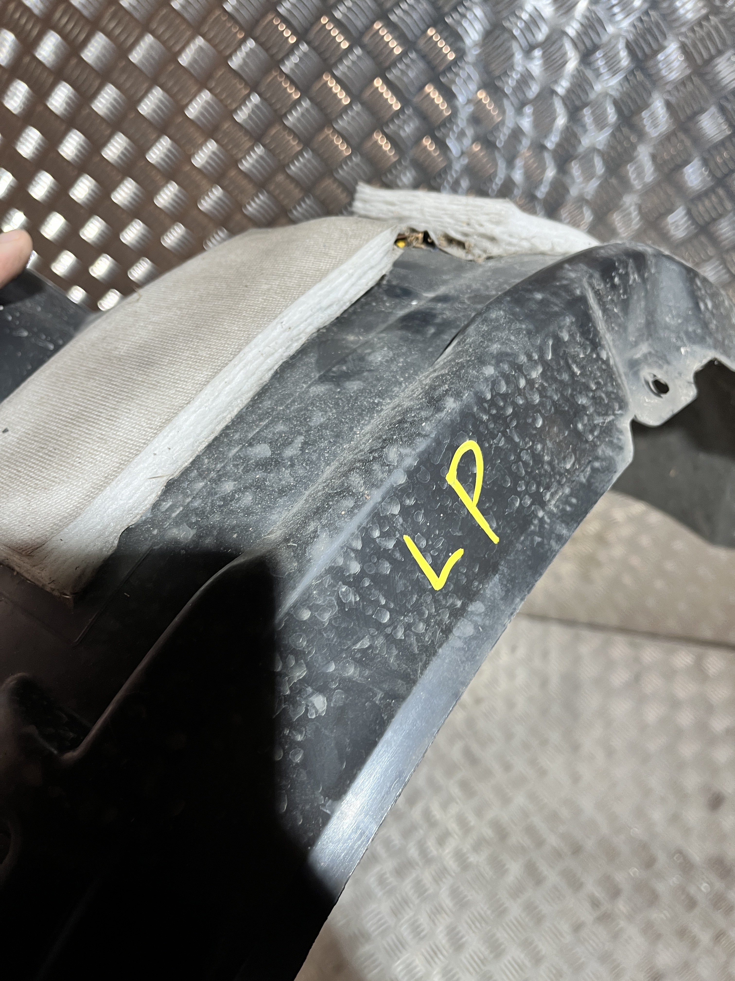 NADKOLE PRZÓD PRZEDNIE LEWE VW GOLF VIII 19-