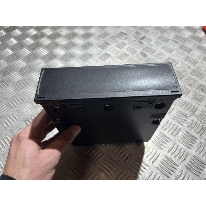 CZYTNIK KART MULTIMEDIA VW GOLF VIII 19- 572035816B