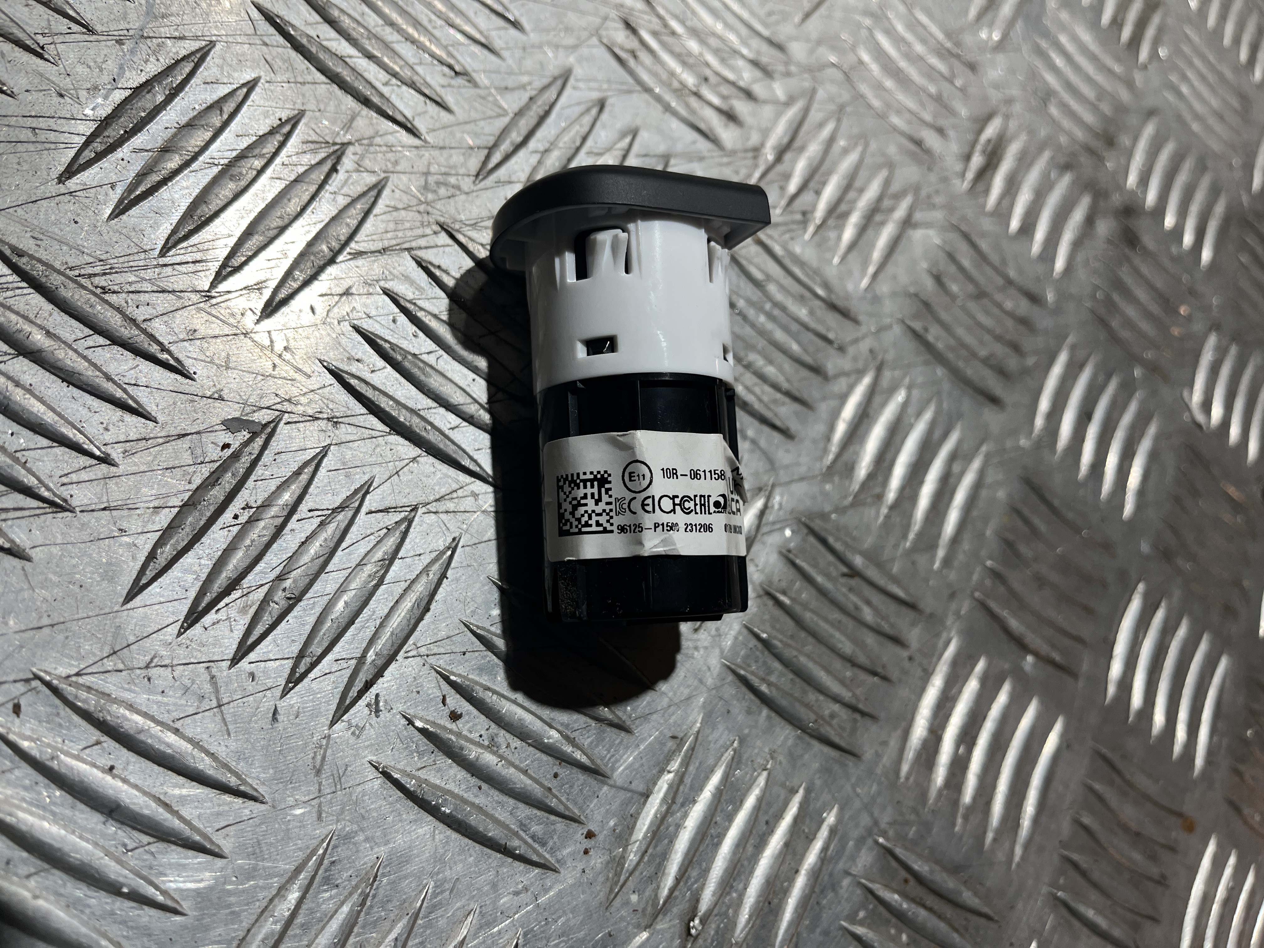 GNIAZDO PORT USB KIA SPORTAGE V 21-