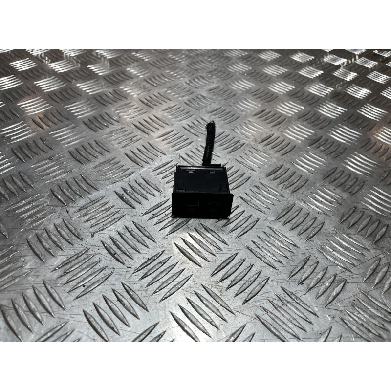 PORT GNIAZDO USB NISSAN QASHQAI III J12 21-