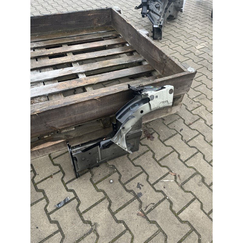 PODŁUŻNICA FARTUCH LEWY PRZÓD FORD FIESTA MK8 17-