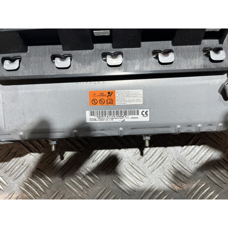 PODUSZKA AIRBAG KOLANOWA MAZDA MX-30 20-