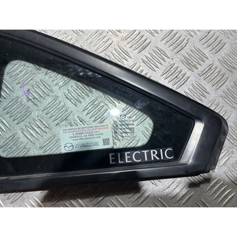 SZYBA KAROSERYJNA TYŁ LEWA MAZDA MX-30 20-