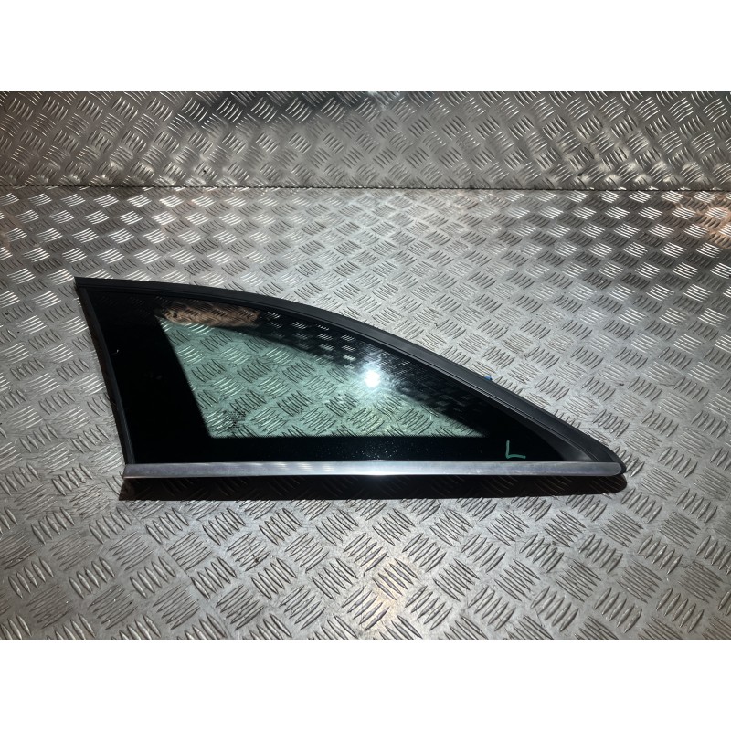 SZYBA KAROSERYJNA LEWA MERCEDES C KLASA W205 KOMBI 2015 R