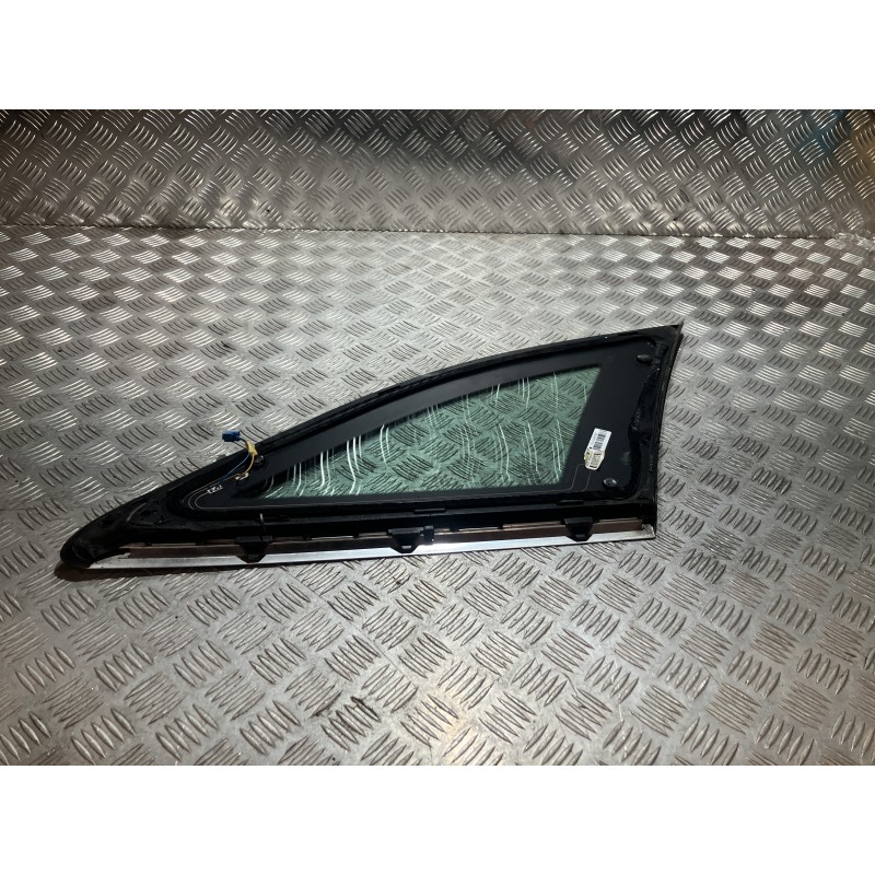 SZYBA KAROSERYJNA LEWA MERCEDES C KLASA W205 KOMBI 2015 R