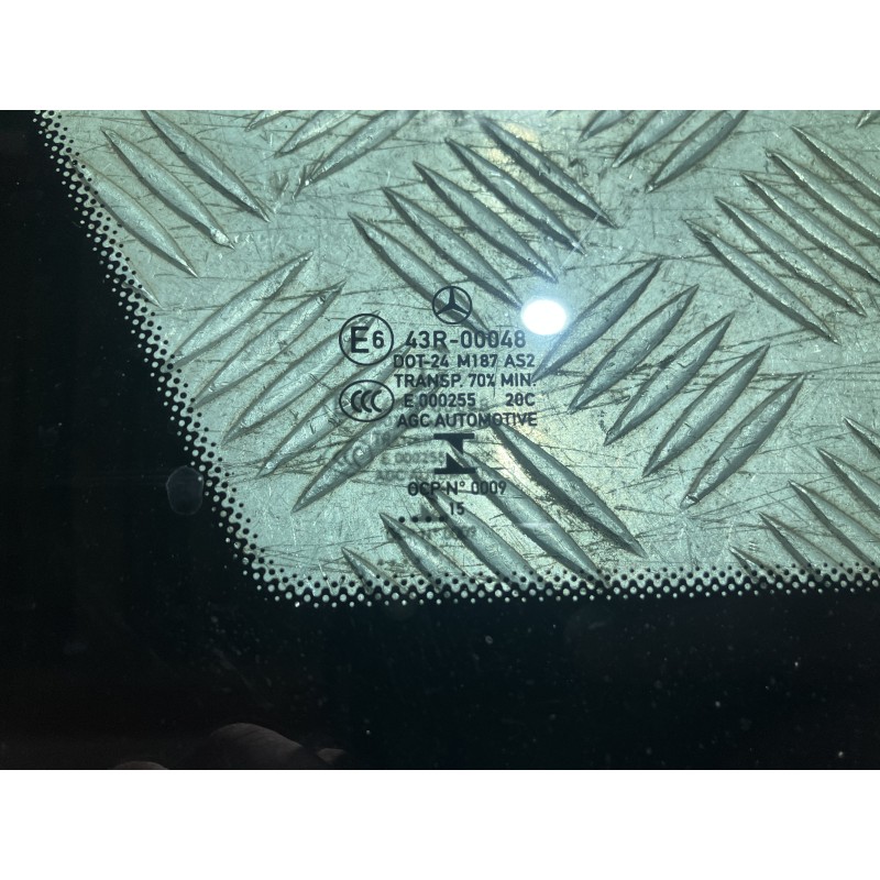 SZYBA KAROSERYJNA LEWA MERCEDES C KLASA W205 KOMBI 2015 R