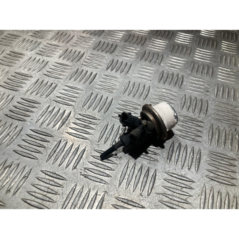 WTRYSK WTRYSKIWACZ ADBLUE MERCEDES C KLASA W205 2.2 CDI