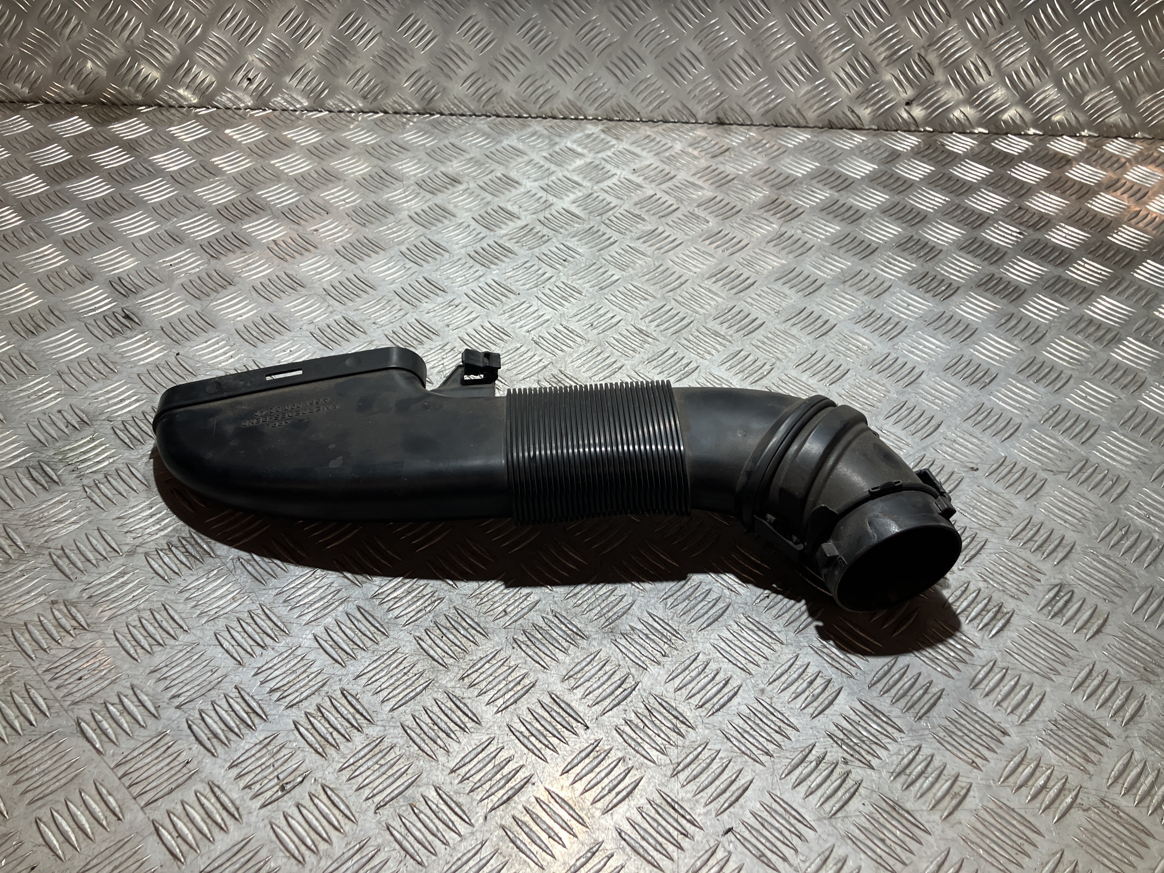 RURA PRZEWÓD POWIETRZA DOLOT MERCEDES C KLASA W205 2.2 CDI