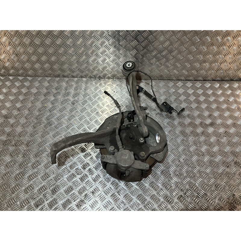 ZWROTNICA LEWY PRZÓD MERCEDES C KLASA W205 2.2 CDI