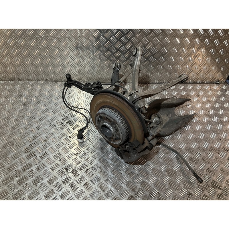 ZWROTNICA LEWY TYŁ WAHACZE MERCEDES C KLASA W205 2.2 CDI